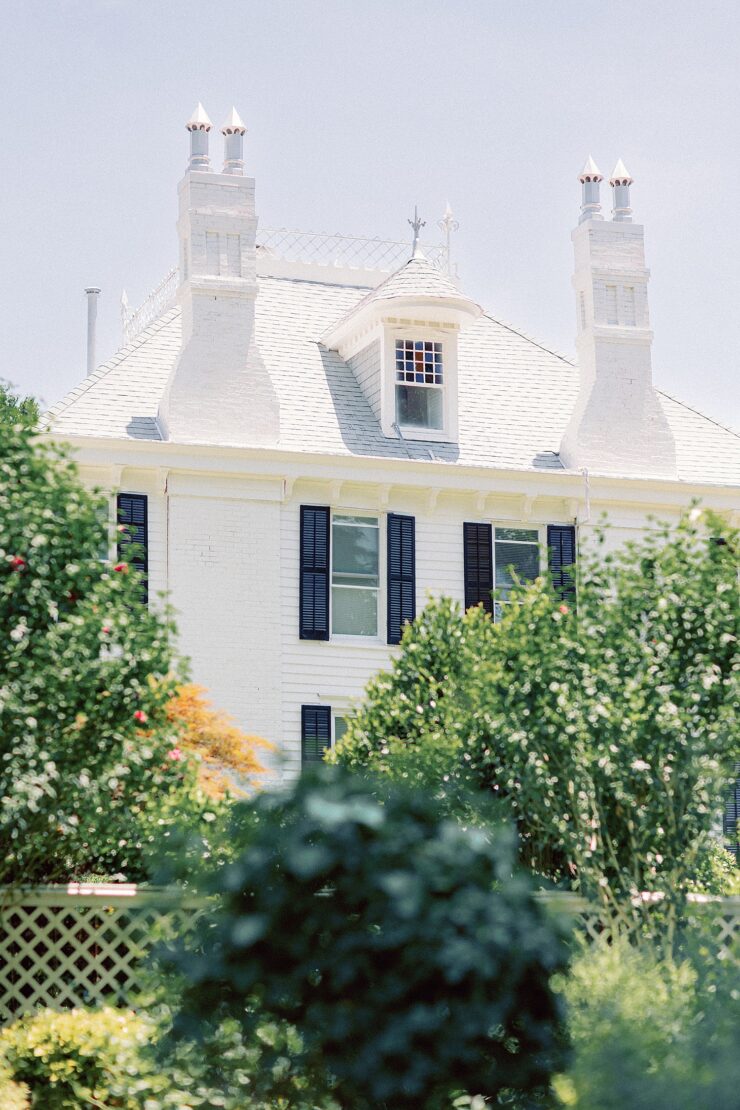 Old English Garden Wedding Inspiration – The White Wren