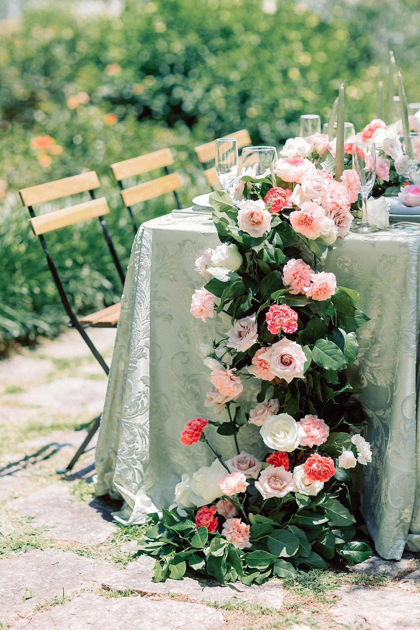 Old English Garden Wedding Inspiration - The White Wren
