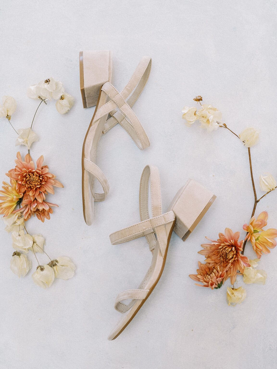 Becca & Matt’s Petite Wedding – The White Wren