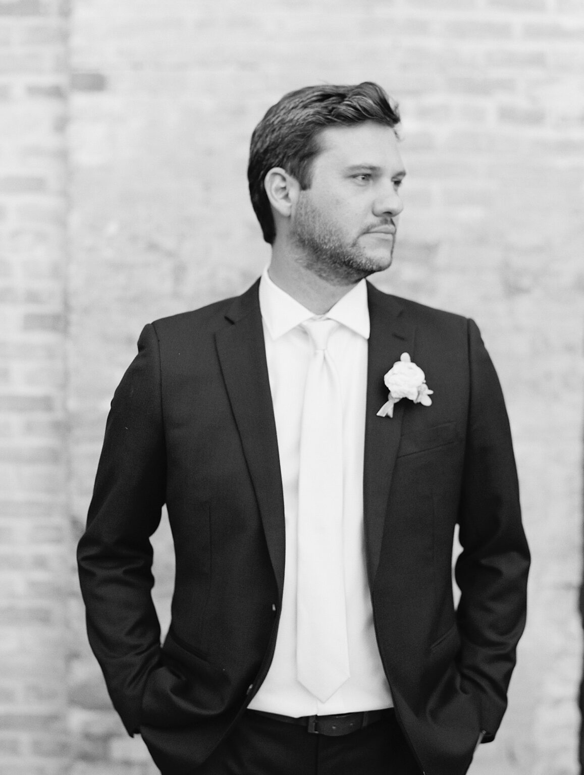 Becca & Matt’s Petite Wedding – The White Wren