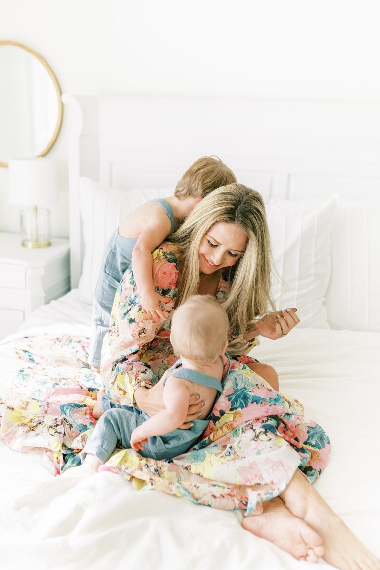 Pastel Motherhood – The White Wren