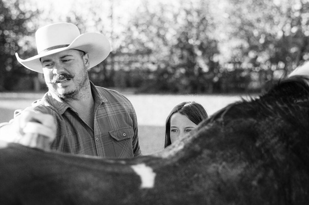 Everyday Session with the Bassham Family – The White Wren