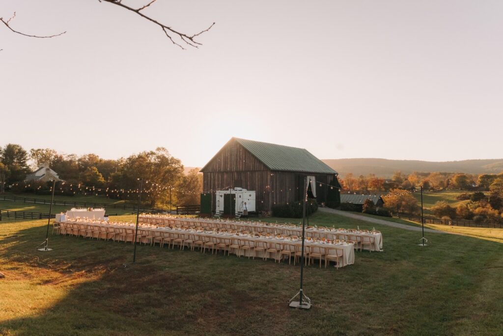 A Romantic Autumn Wedding at Silverbrook Farm - The White Wren